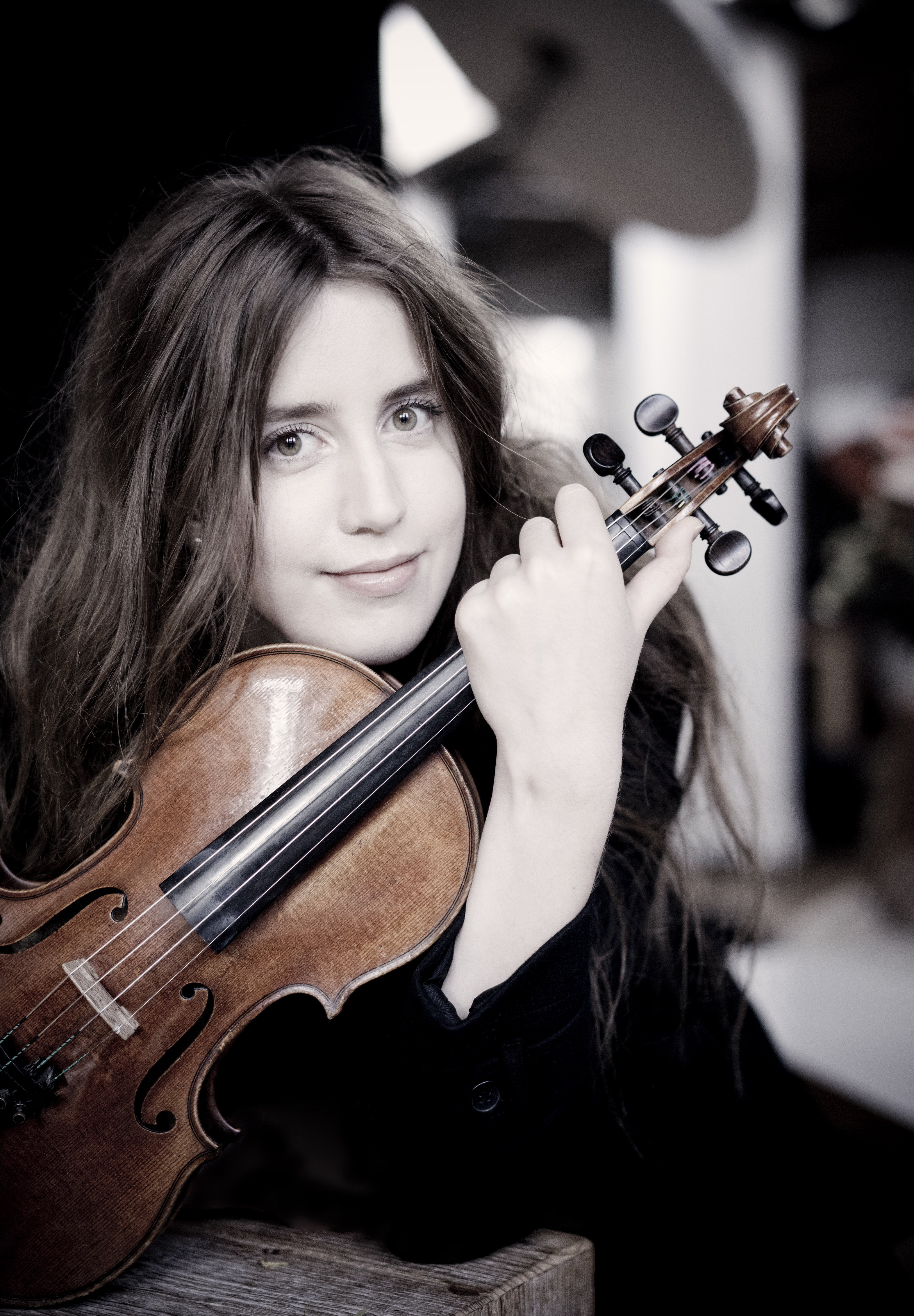 Vilde Frang | Warner Classics