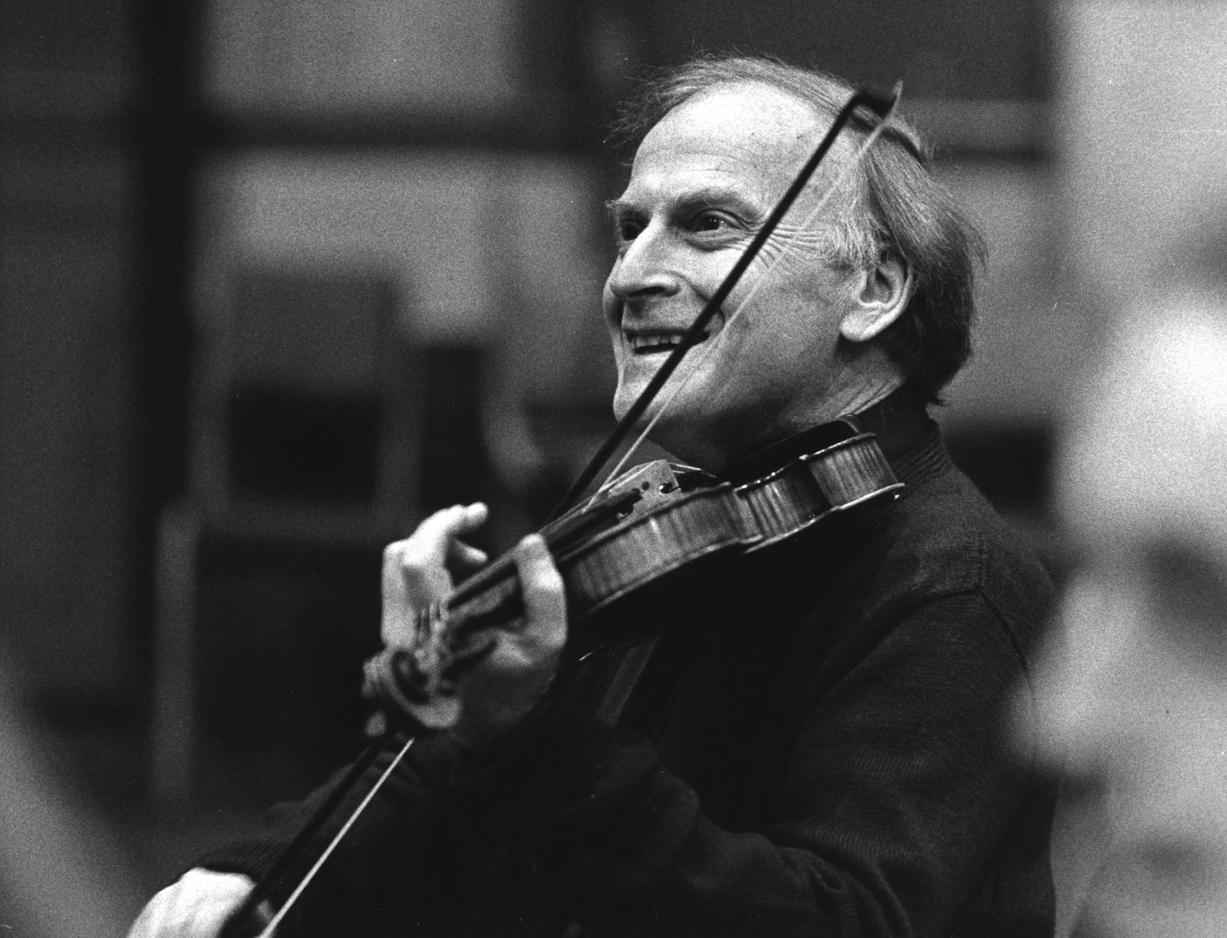 Yehudi Menuhin | Warner Classics