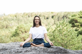 Lea Desandre | Warner Classics